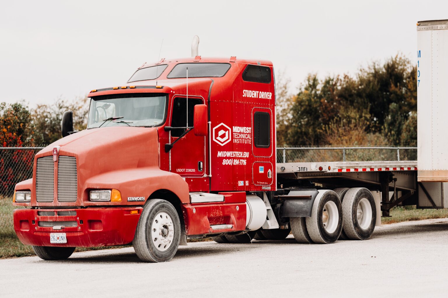 CDL Training Programs | Illinois & Missouri