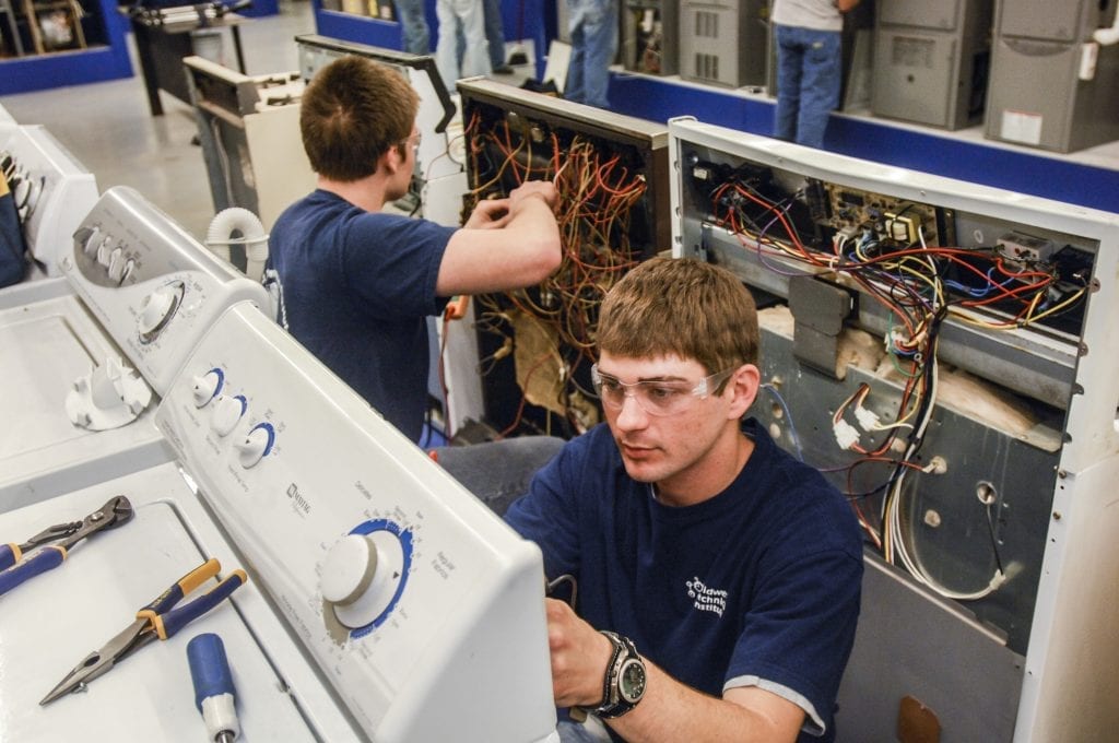 What is an HVAC Technician? - Midwest Technical Institute