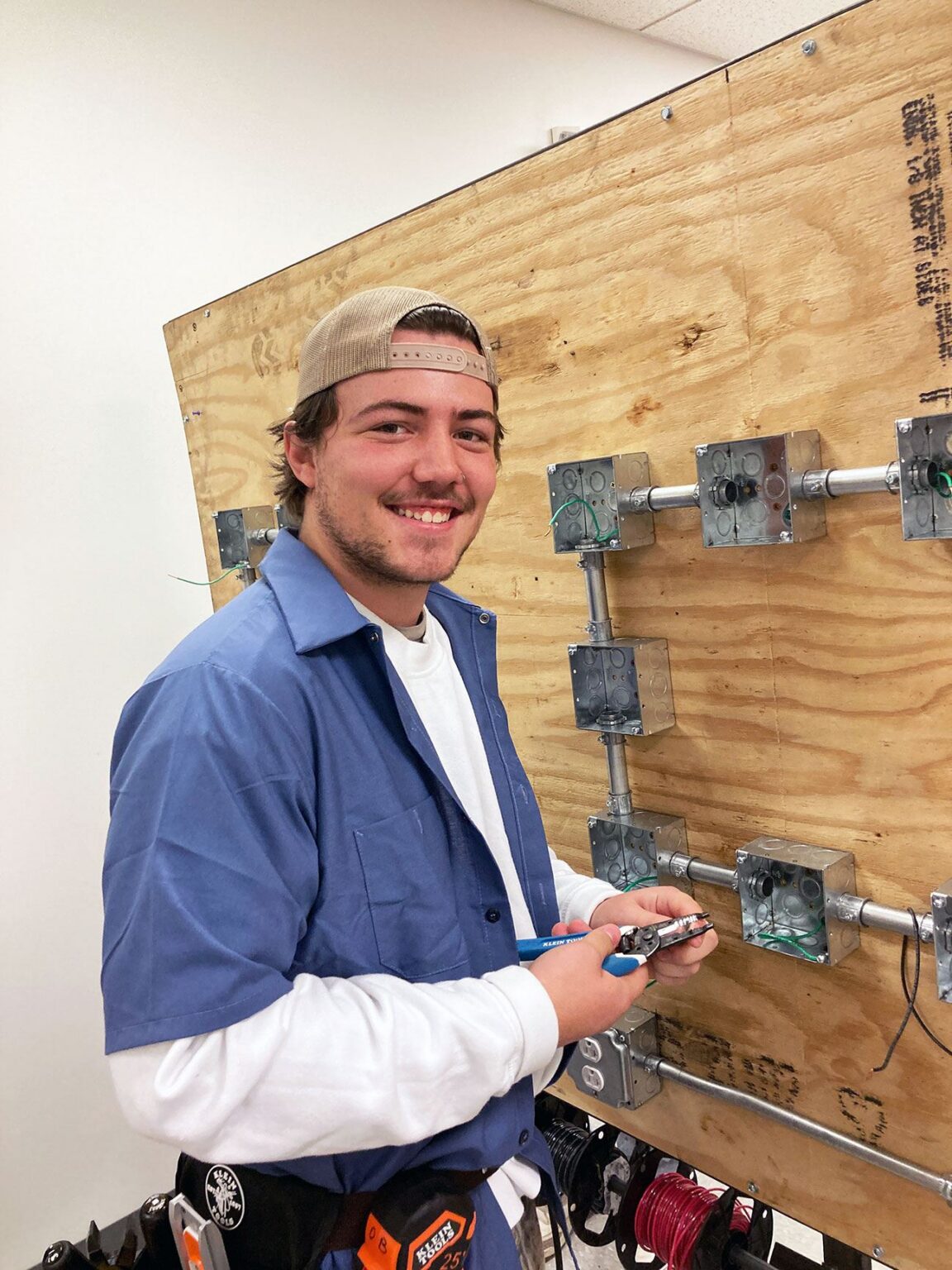 Electrician Training Program | Midwest Technical Institute